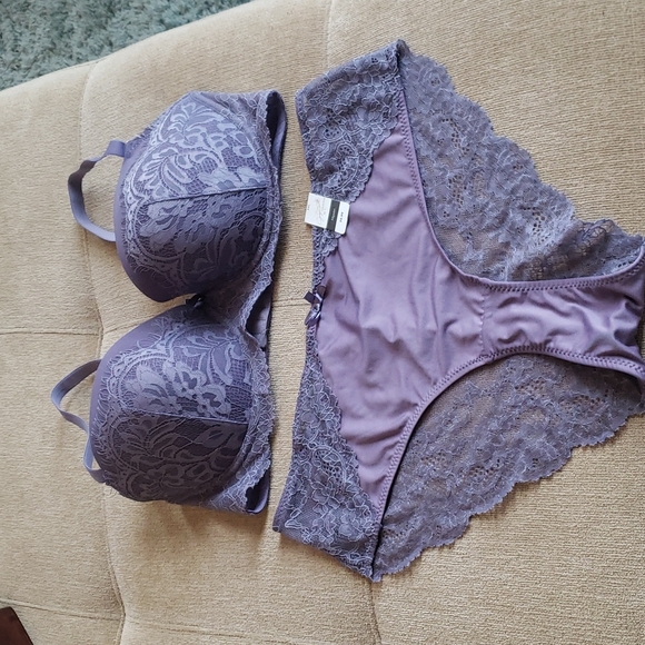 Jaclyn Smith | Intimates & Sleepwear | Lace Bra Panty Set | Poshmark
